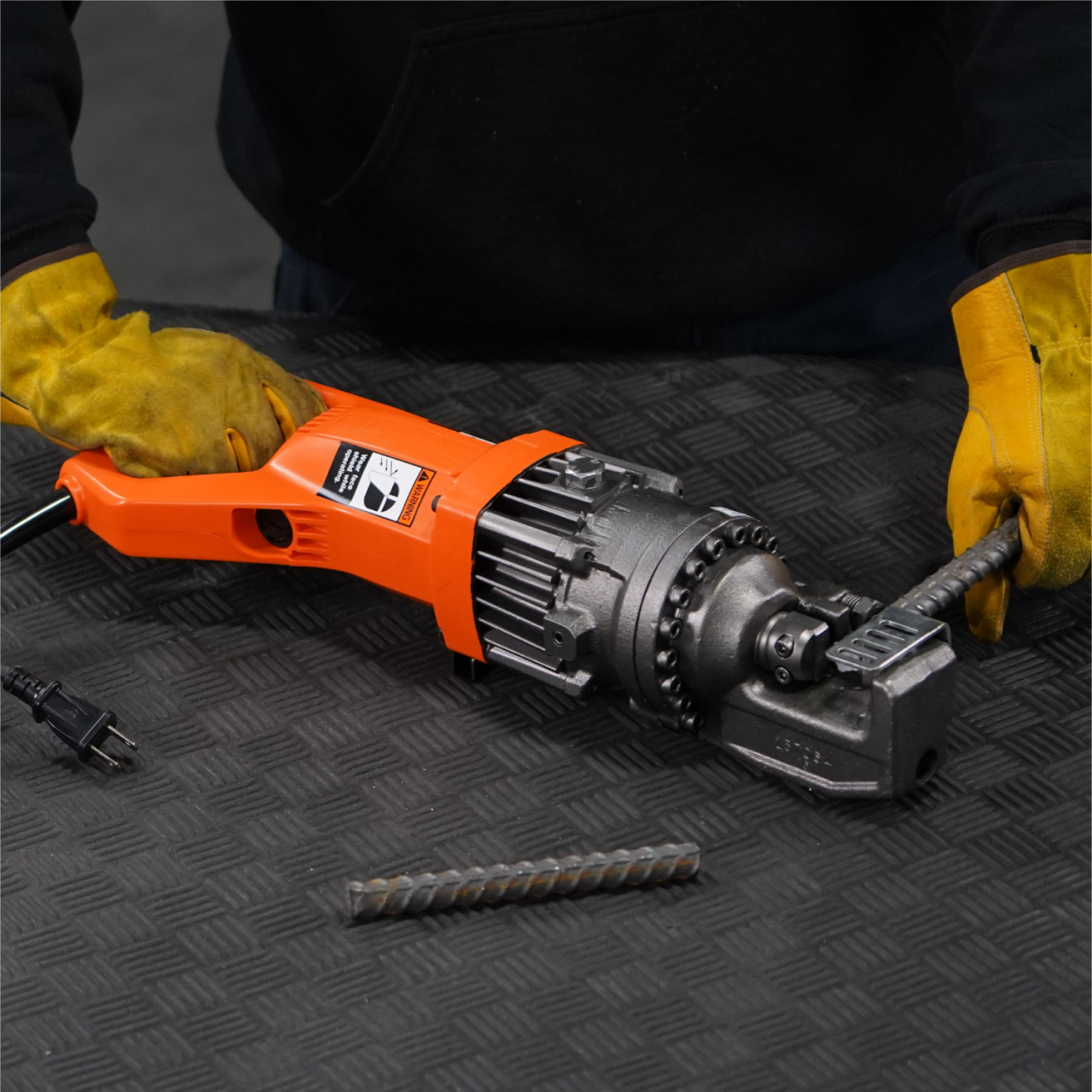 DC-16W Portable Rebar Cutter | BN Products